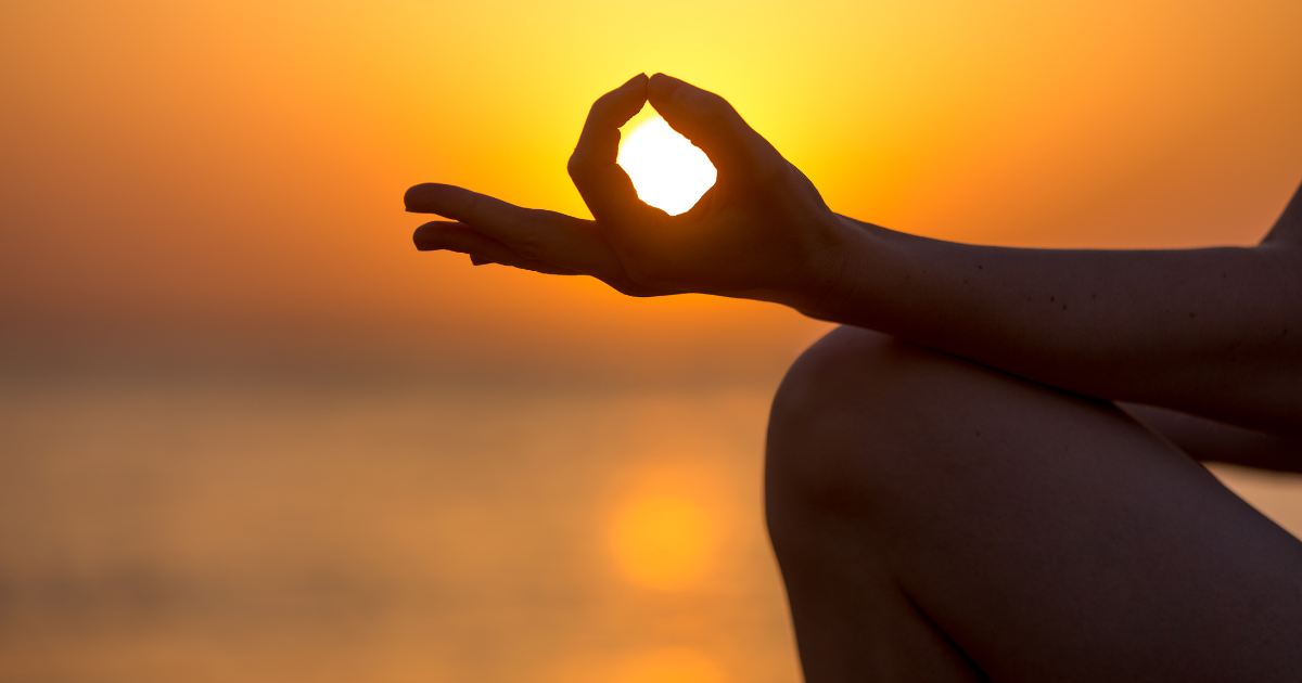 Najważniejsze mudry dla początkujących - 4 proste gesty dłoni